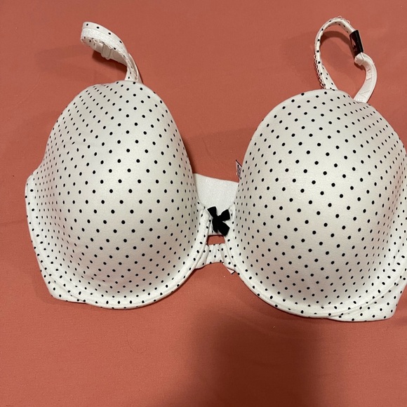 Tops | Bracier Victoria Secre | Poshmark